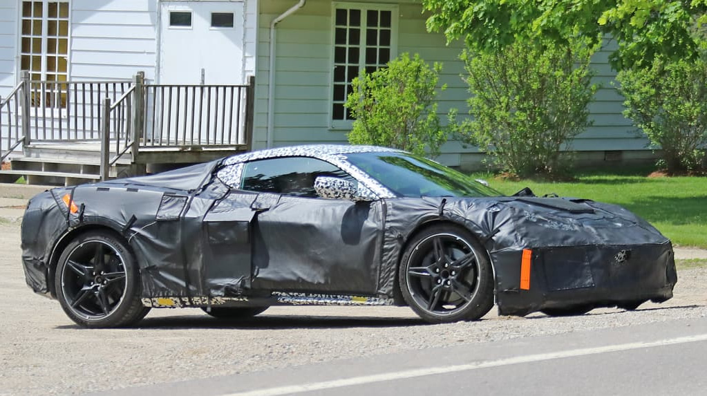 Spy Photos and Video Reveal More About the 2020 Mid-Engine Corvette ...