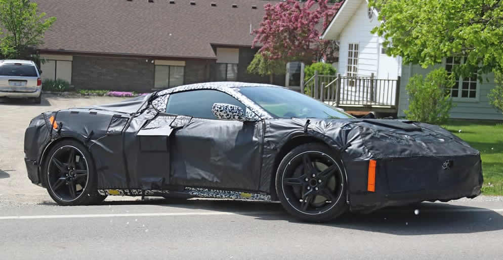 Spy Photos and Video Reveal More About the 2020 Mid-Engine Corvette ...