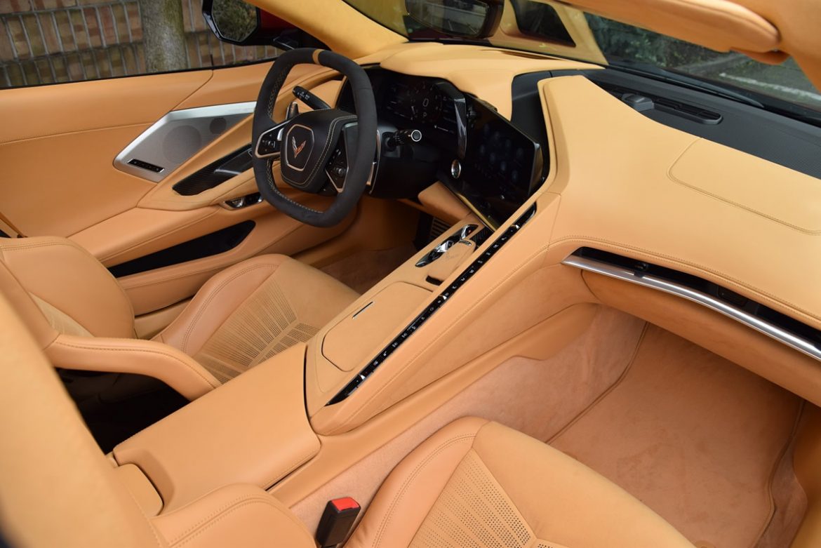 [VIDEO] 2020 Corvette Wins Wards 10 Best Interiors Award - Corvette ...